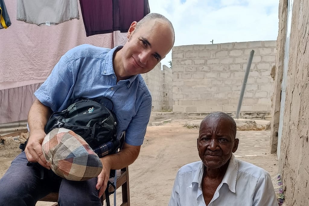 Swahili Greetings part 2: Shikamoo – it makes you young or old!